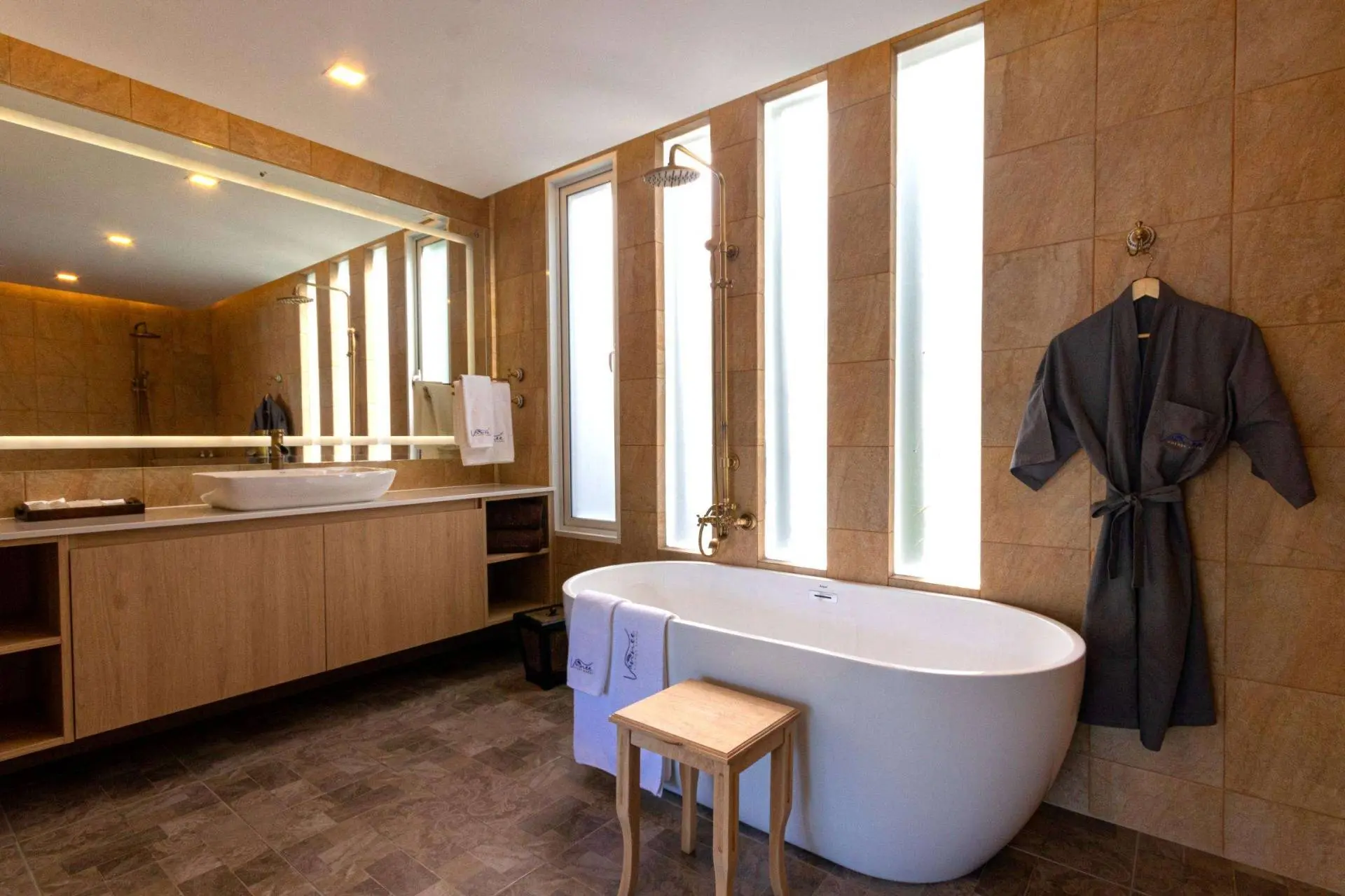 Deluxe Villa Available at Vannee Golden Sands